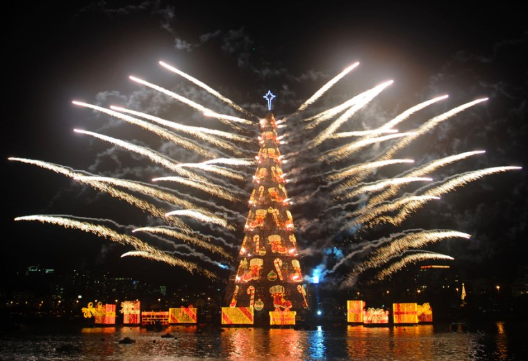 Christmas Destinations around the World | Be A Happy Traveler